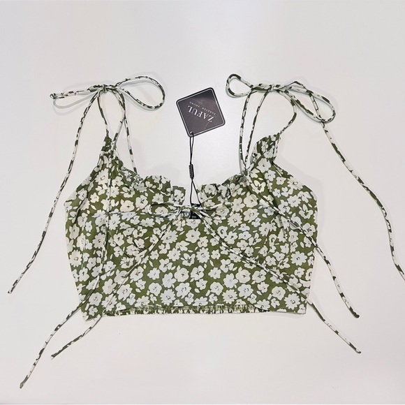 Zaful | Tops | Nwt Zaful Green White Floral Bustier Selftie Ruffle Crop ...